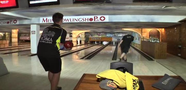 Überraschung perfekt: Beim Cup der Roma Bowlers schaffte es ein Jenaer ... Überraschung perfekt: Beim Cup der Roma Bowlers schaffte es ein Jenaer ...