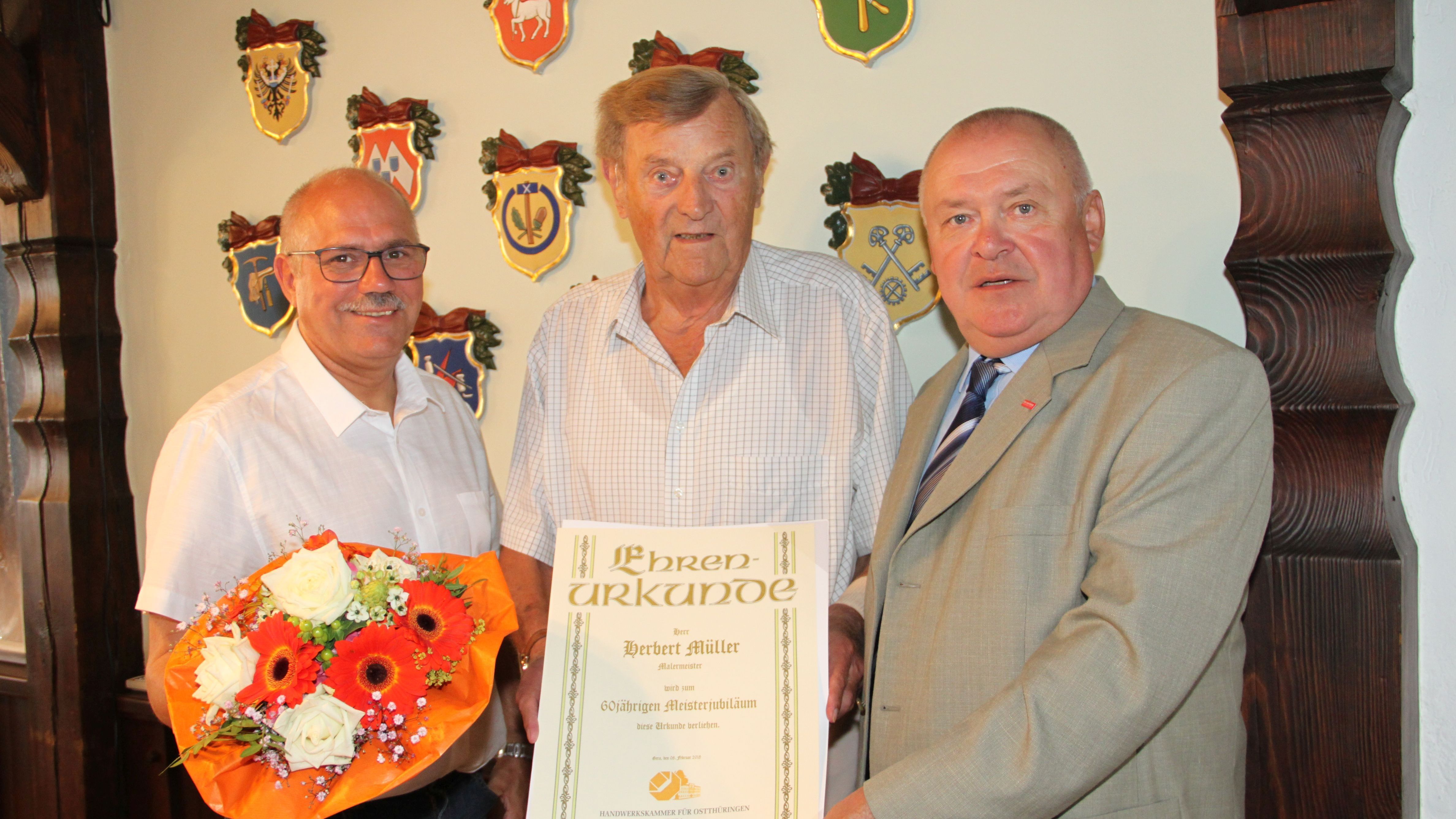 Meisterjubiläum: Jenaer Malermeister Herbert Müller geehrt - Jena TV ...